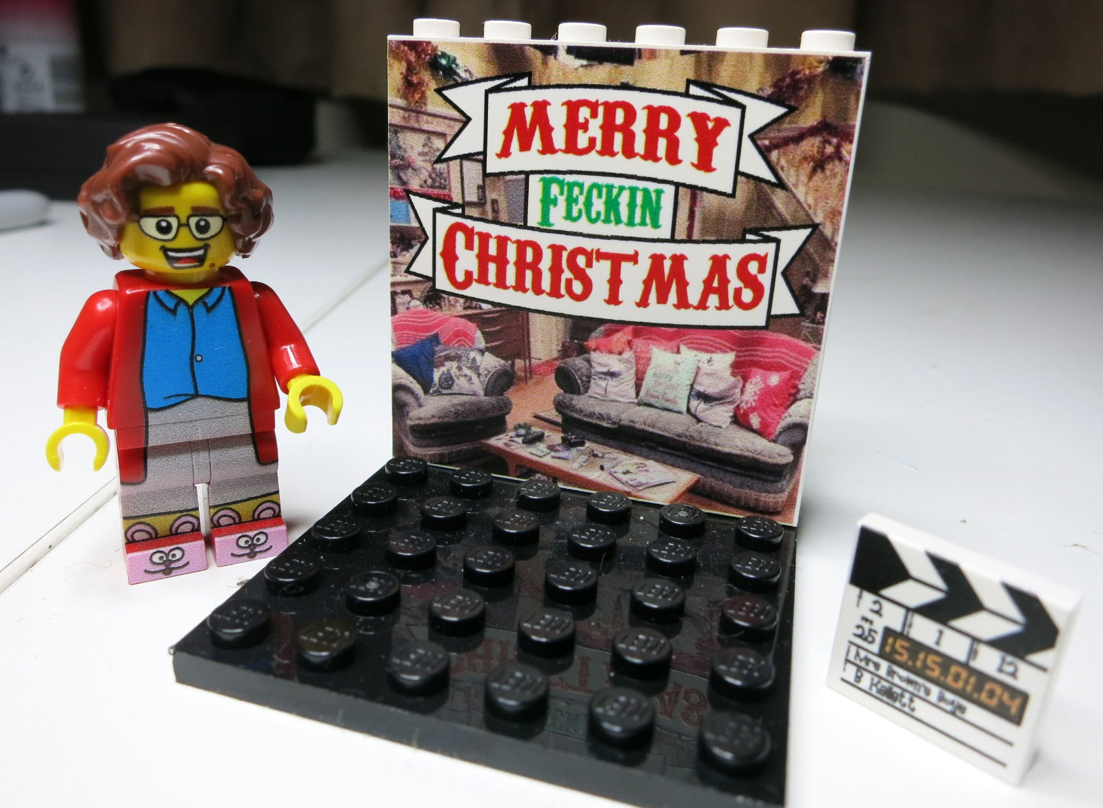 AGNES BROWN MRS BROWNS BOYS LEGO MINI FIGURE RARE PRESENTED TO CAST AND ...