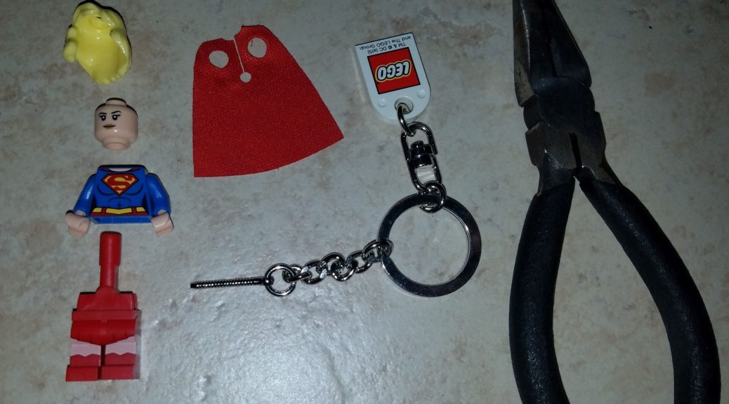 How to take a Lego Keychain Apart safely in 1 minute and a new Plastic ...